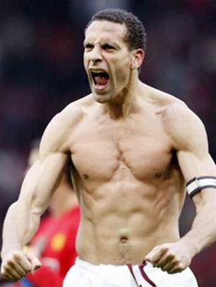 M.U chính thức hoàn tất hợp đồng giữ chân Ferdinand - Tuổi Trẻ Online