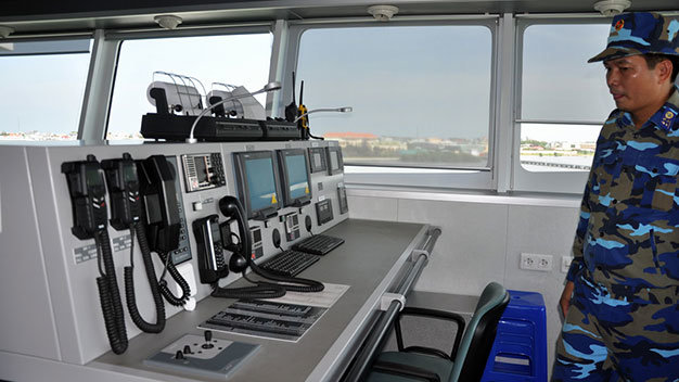 2 tàu CSB trở về sau gần 100 ngày cưỡi sóng - Tuổi Trẻ Online